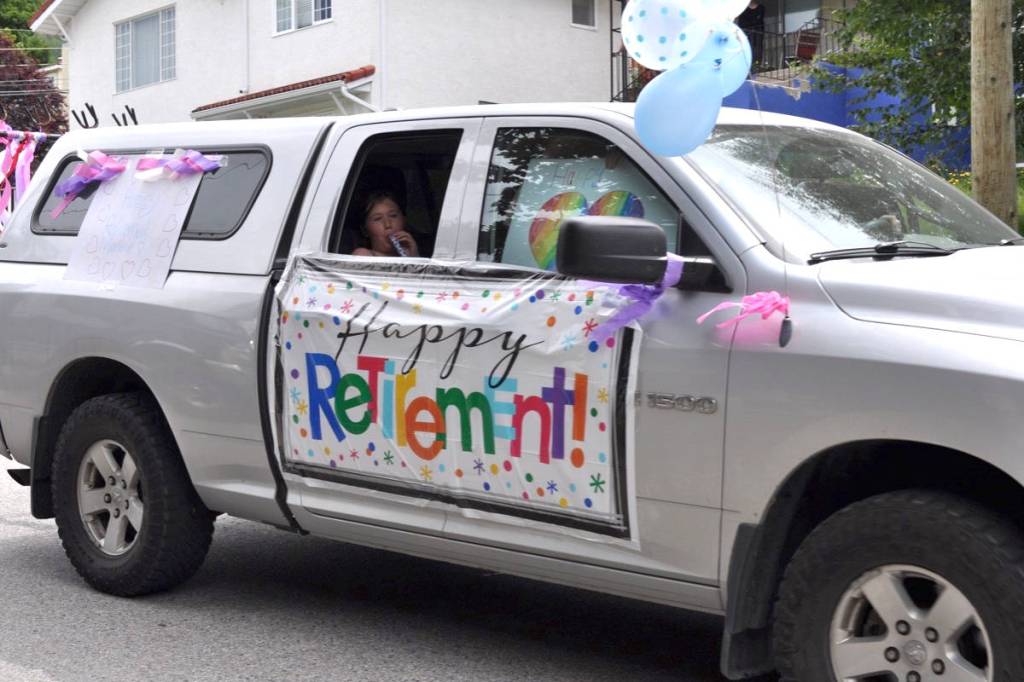 PHOTOS: Students, parents say goodbye to retiring St. Joseph principal ...