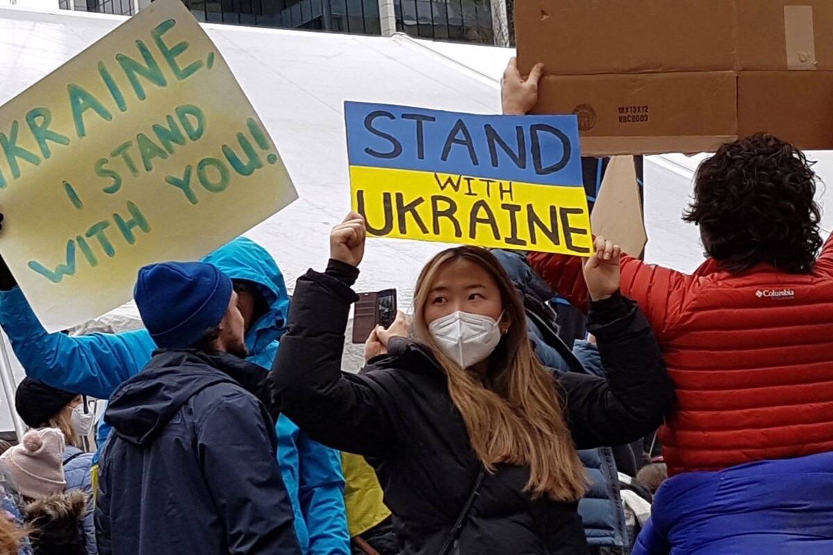 Support refugees fleeing Ukraine invasion, B.C. premier urges | Nelson Star