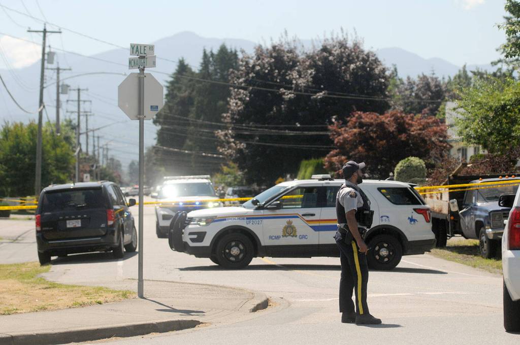 UPDATE: 2 women dead following shooting in Chilliwack; suspect still at ...